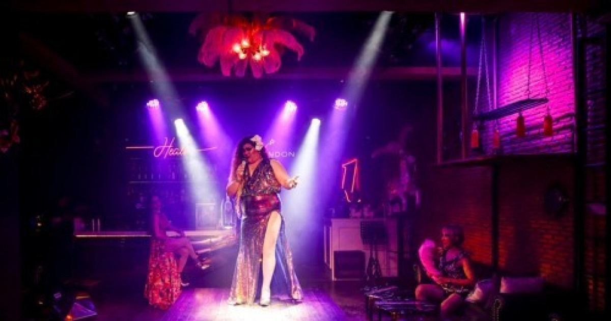 THAILAND PHOTO SET ENTERTAINMENT DRAG SHOW