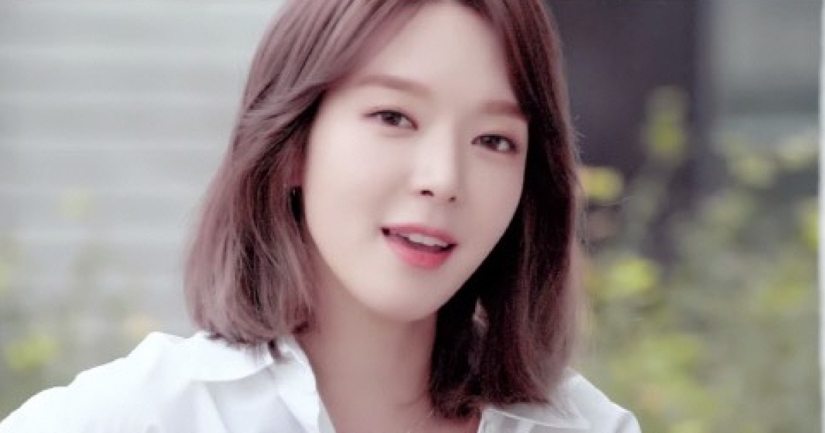 'AOA 출신' 초아 3년만 복귀, "따뜻한 반응 감사"