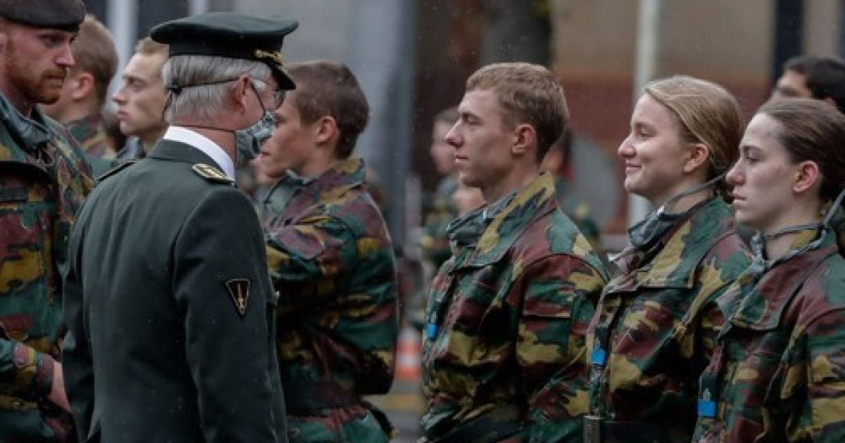 BRUSSELS ROYALS BLUE BERETS CEREMONY