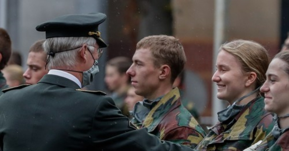 BRUSSELS ROYALS BLUE BERETS CEREMONY