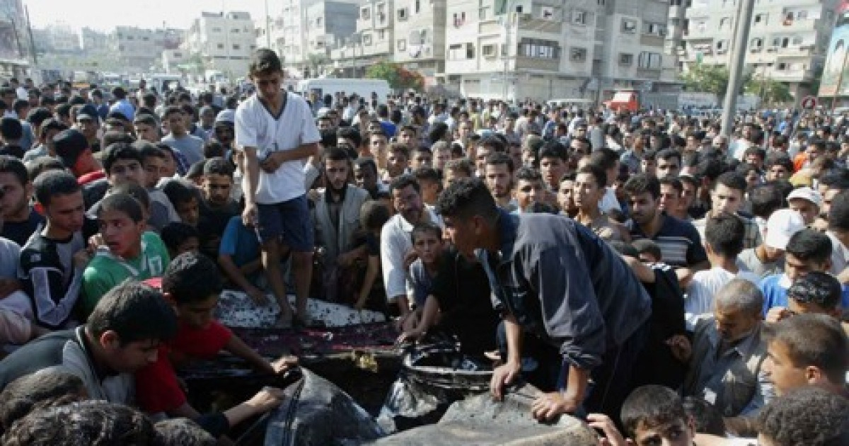 (FILE) MIDEAST ISRAEL PALESTINIANS PHOTO SET INTIFADA VIOLENCE