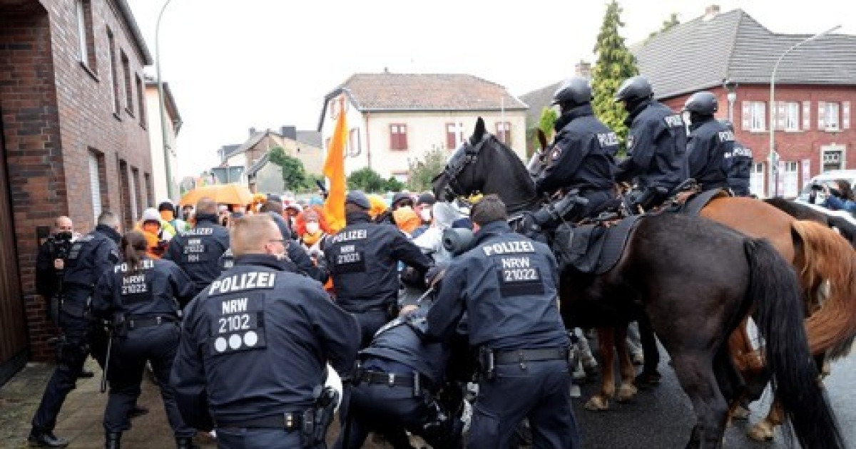 GERMANY ENDE GELAENDE PROTEST INITIATIVE