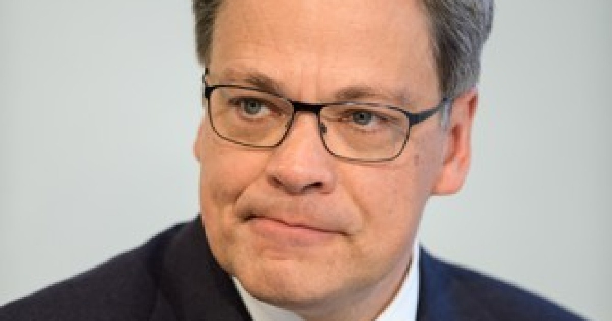 (FILE) GERMANY FINANCE BANKS COMMERZBANK CEO