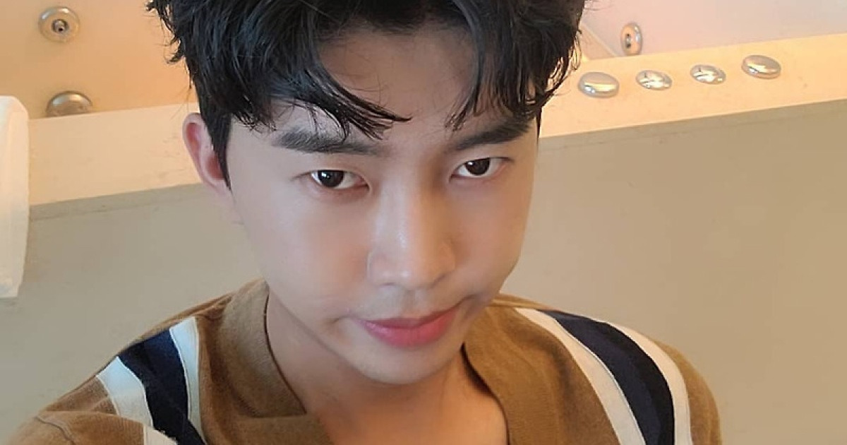 임영웅 하트모양 앞머리로 귀여움 뿜뿜 위에서 찍어야 예쁜 머리 [★해시태그]