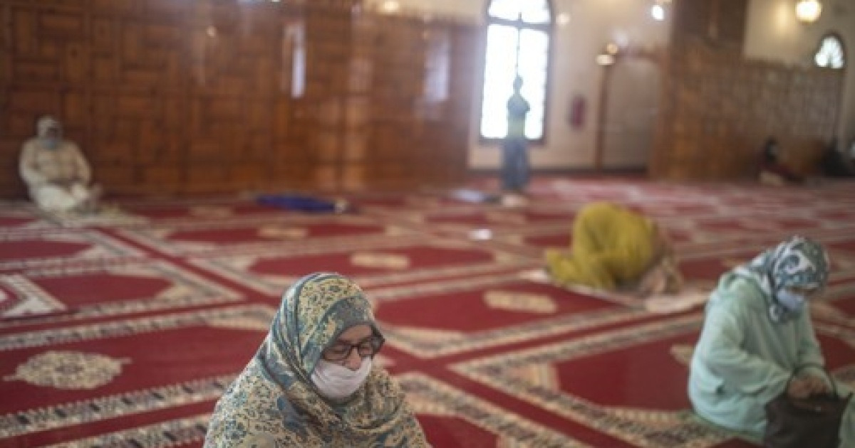 Morocco Virus Outbreak Reopening Mosques