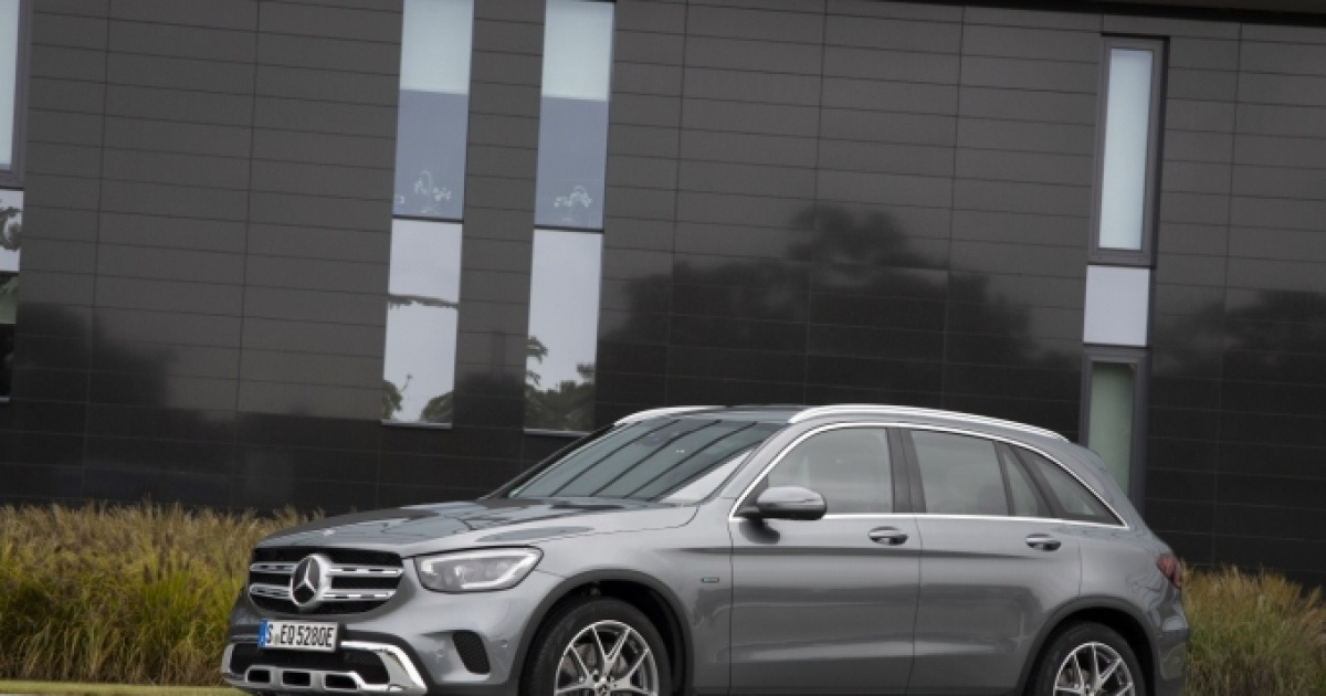 벤츠, PHEV SUV GLC 300e·쿠페 국내 출시..7천580만원
