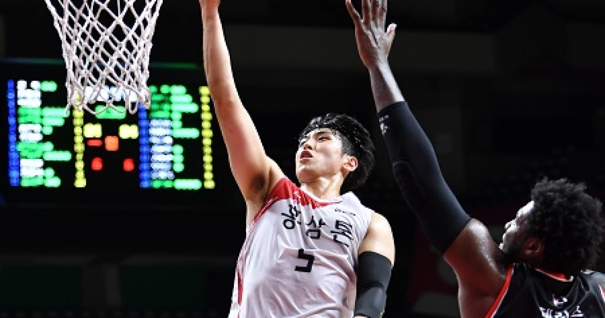 '변준형 결승득점' KGC, 2차연장 끝 KT 제압[MD리뷰]