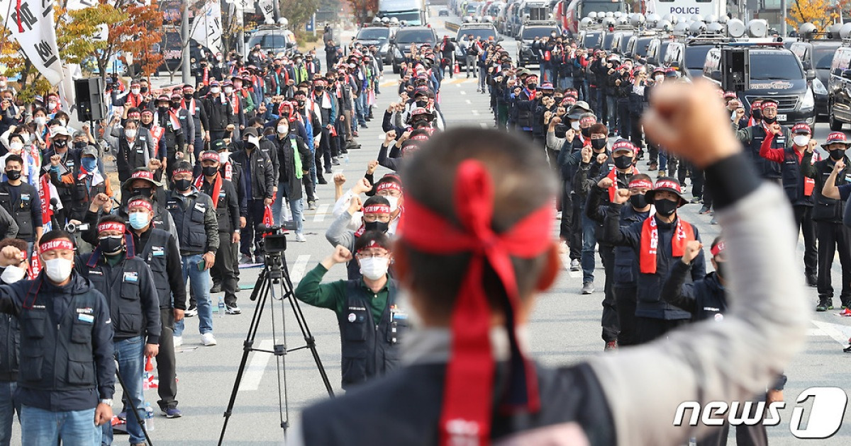 20201년 안전운임 인상 촉구하는 민주노총 화물연대