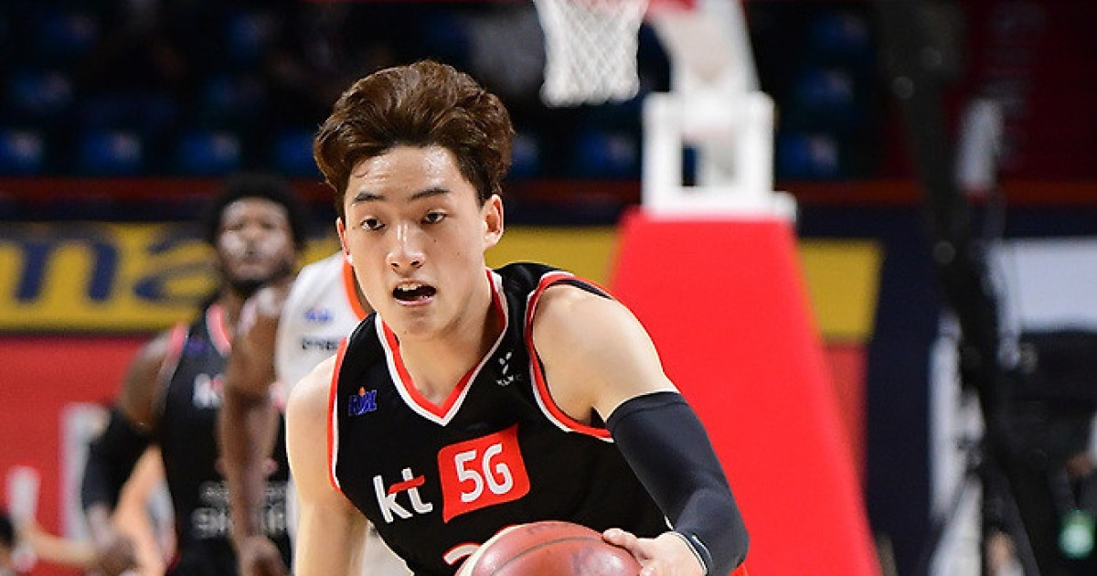 [JB포토] KT 문상옥 '속공 찬스다'