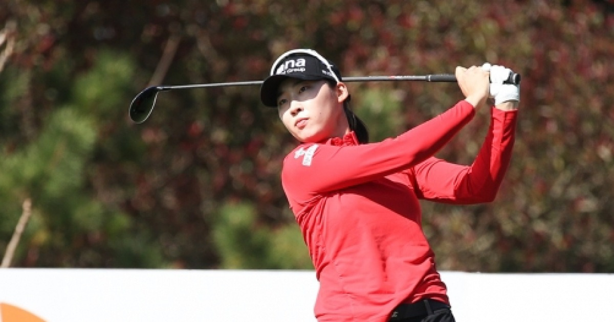 정규투어 첫 단독1위에 오른 김유빈 프로 [KLPGA SK네트웍스·서경 레이디스 클래식]