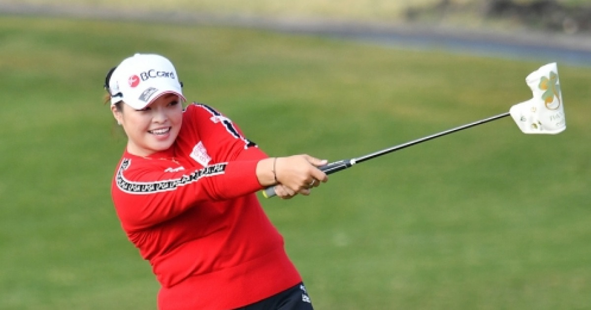 '야구 세리머니'를 선보인 장하나 프로 [KLPGA SK네트웍스 클래식]