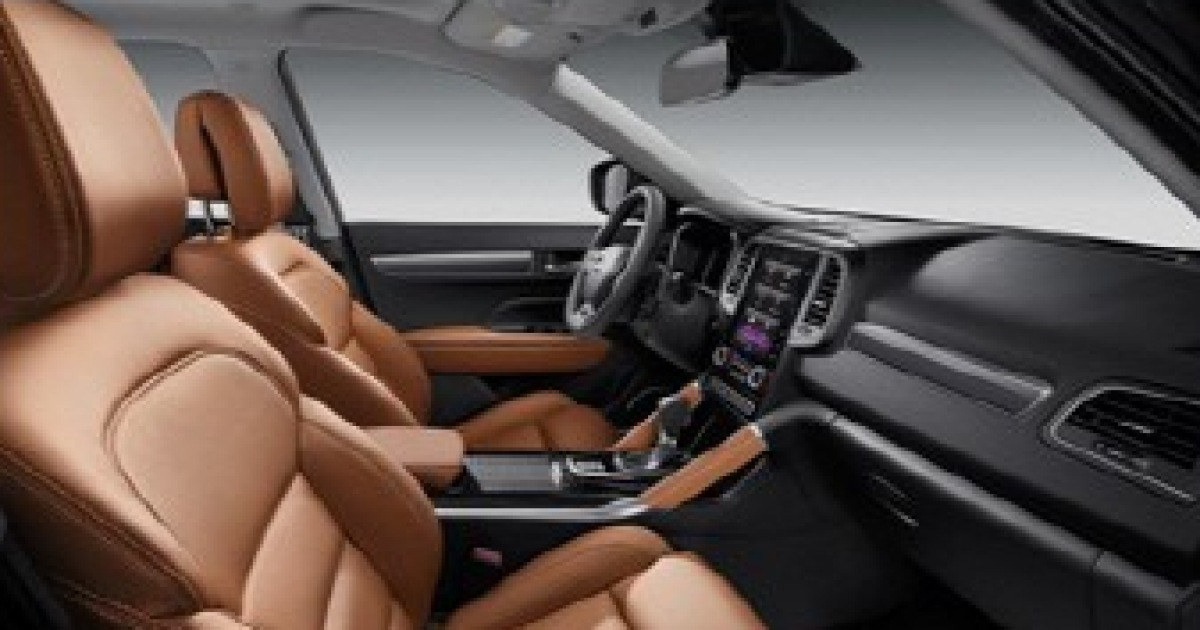 "오, 괜찮은데요"..'얼굴 바꾼' 신형 QM6, 2435만~3324만원