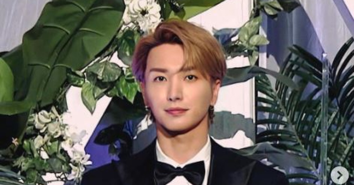 '2020 AAA MC' 슈퍼주니어 이특, 빛나는 비주얼