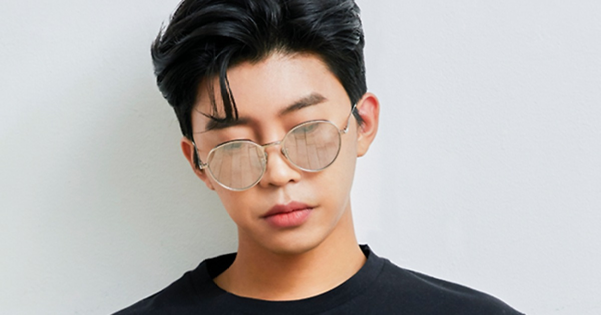 임영웅 선글라스 안경 이어 관심 폭발→판매량 급증