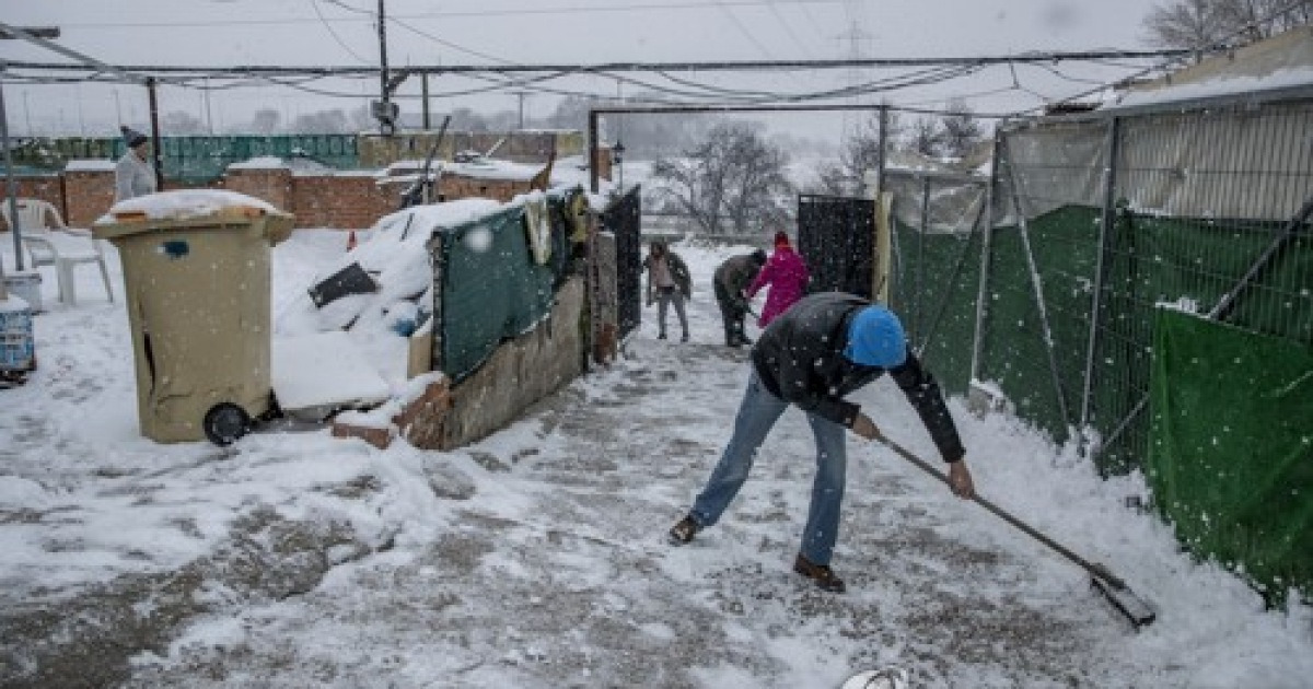 APTOPIX Spain Powerless Township