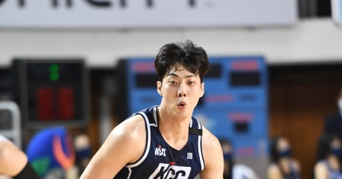 '정창영 18점' KCC, KGC 4연승 저지..故 명예회장 영전에 승리 선물[MD리뷰]