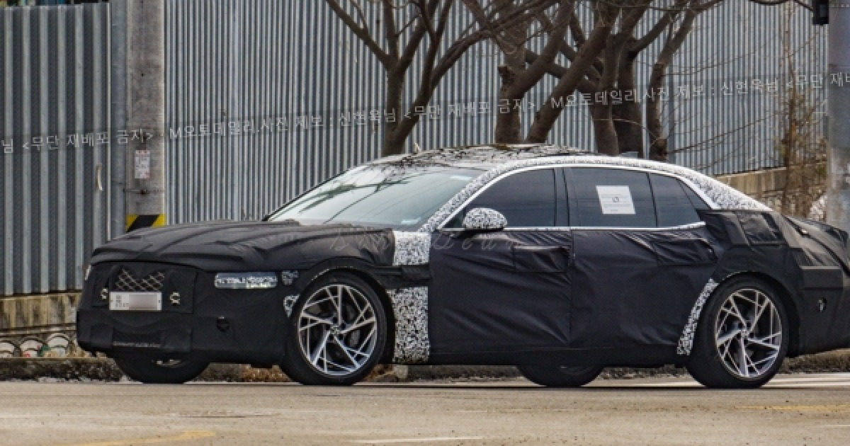 '레벨3 자율주행 탑재' 제네시스, 'G90 풀체인지(RS4)' 포착. 내년 상반기 출시 예정 | M투데이