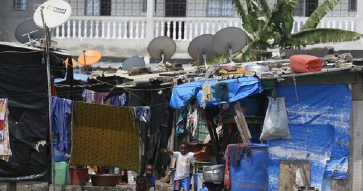 IVORY COAST SLUM URBANIZATION