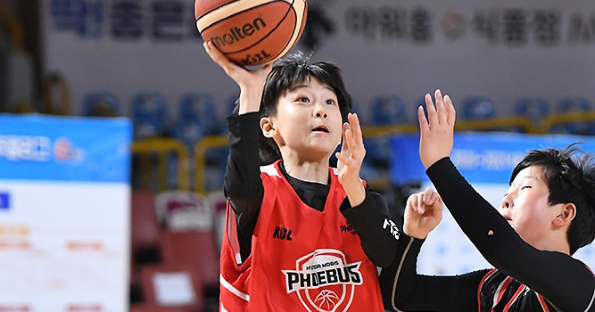 [KBL주말리그] 공격 리바운드만 21개 현대모비스 U11, KT에 대회 첫 패배 안겨