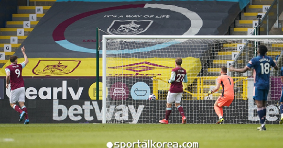 [EPL 27R] 조기회도 안 하는 실수를.. 아스널, 번리와 1-1 무승부