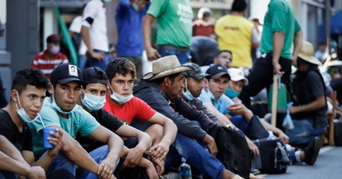 PARAGUAY MARCH OF THE POOR PEASANTRY