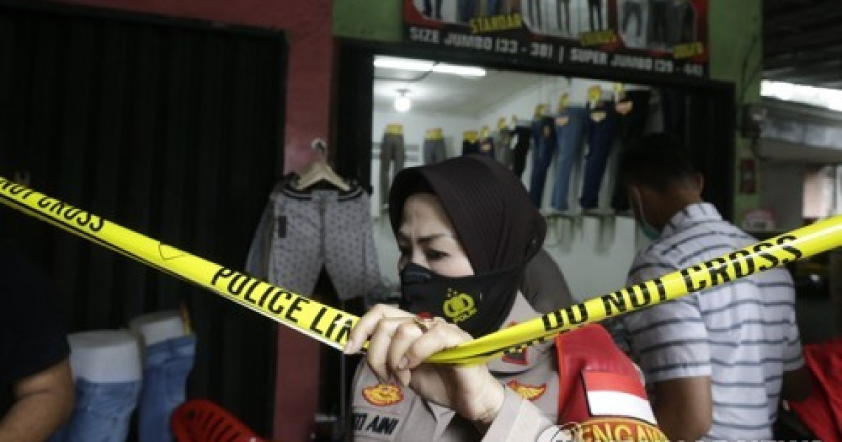 epaselect INDONESIA CRIME RAID