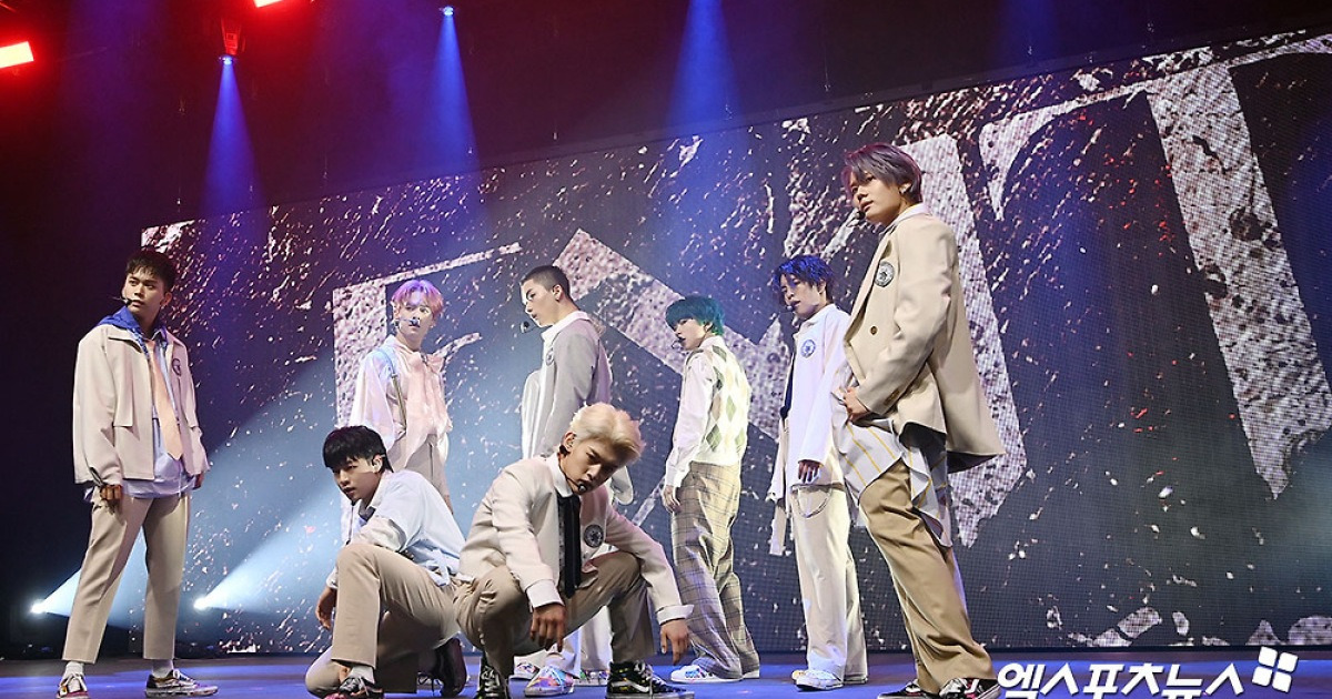 T1419 'EXIT'[엑's HD포토]