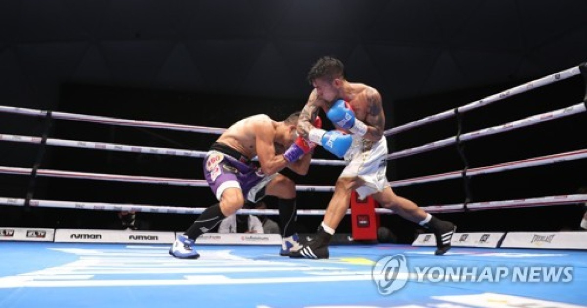 UAE DUBAI BOXING FIGHT NIGHT