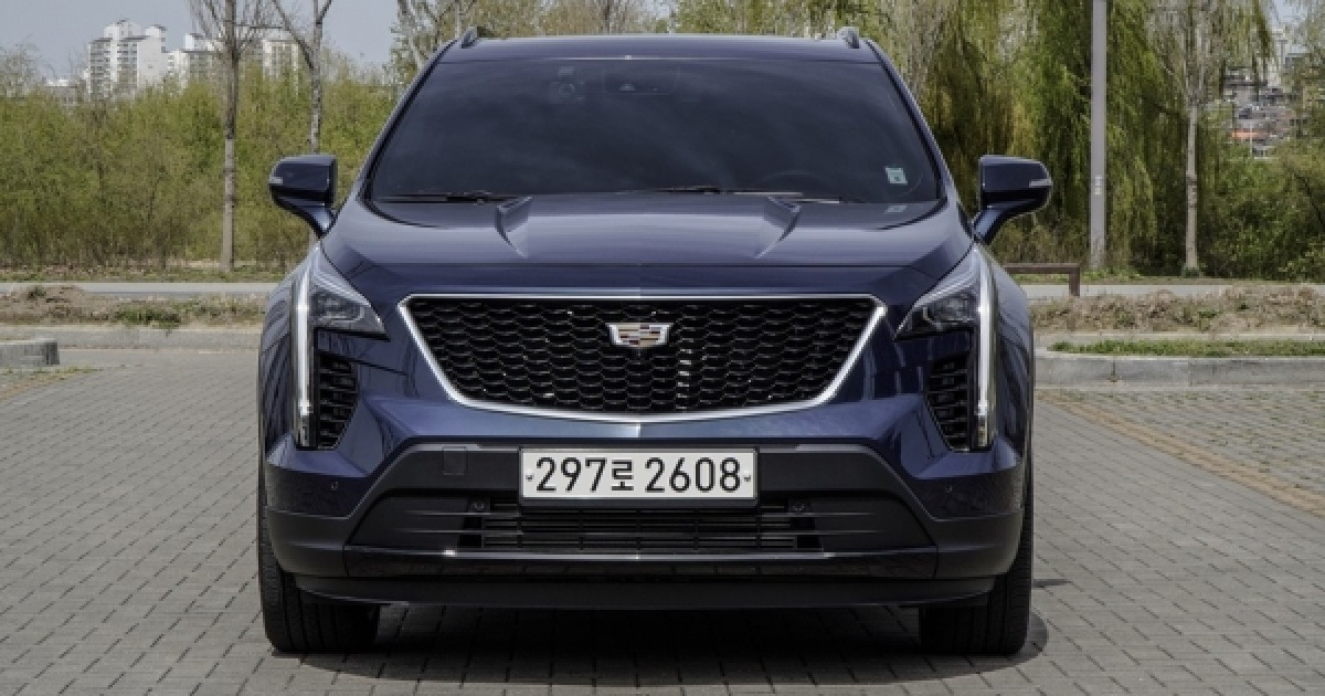 [시승기] 럭셔리 소형 SUV 캐딜락 XT4..GV70과 비교 가능 | 카가이