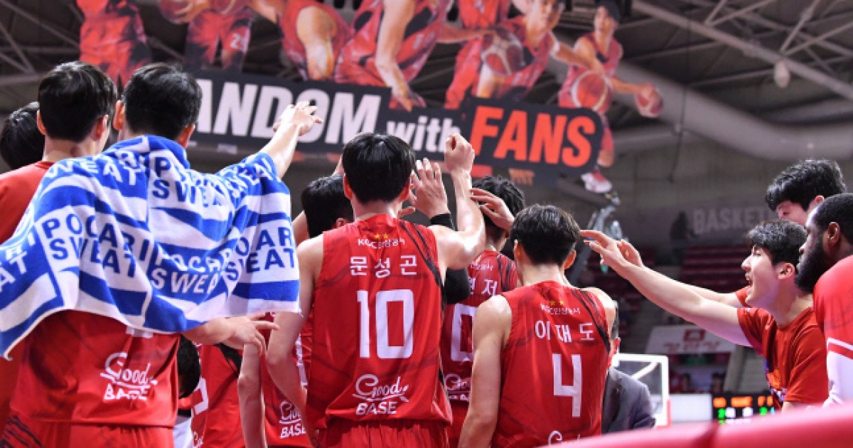 '터졌다! 전성현!' KGC, 6강 PO서 KT 꺾고 유리한 고지 선점 [SS현장]