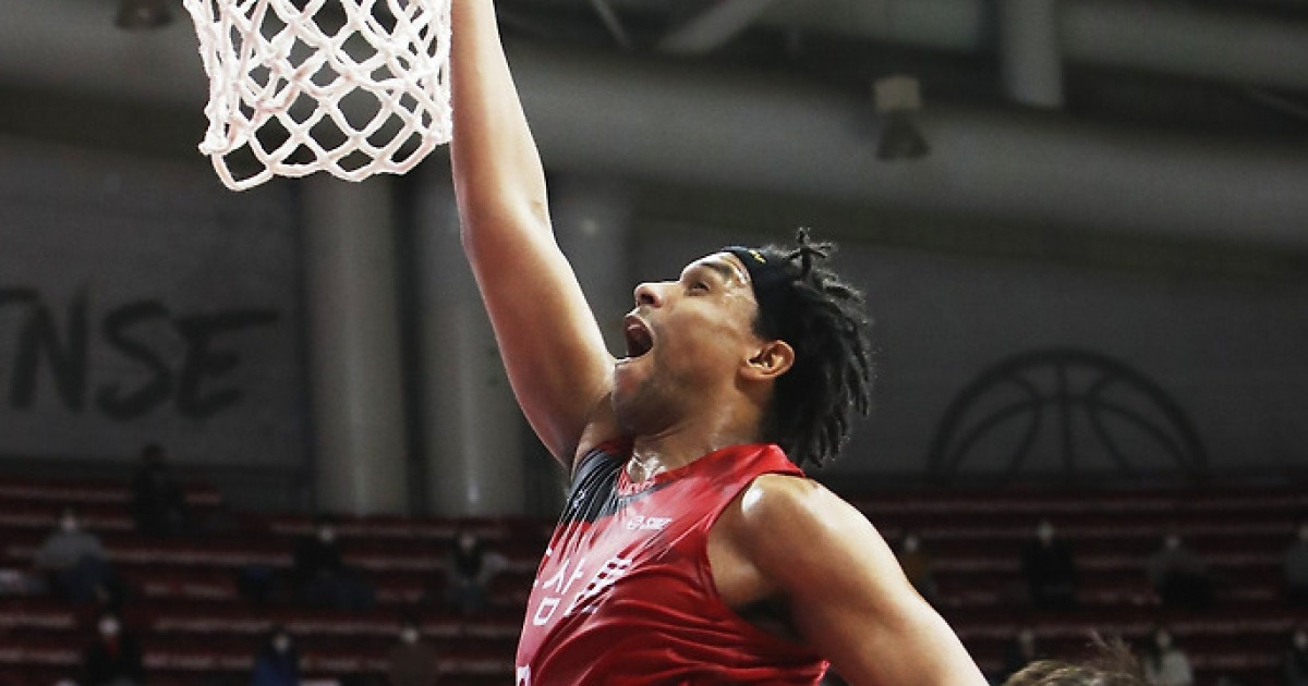 '설린저 38점' KGC, KT 꺾고 6강PO 2연승