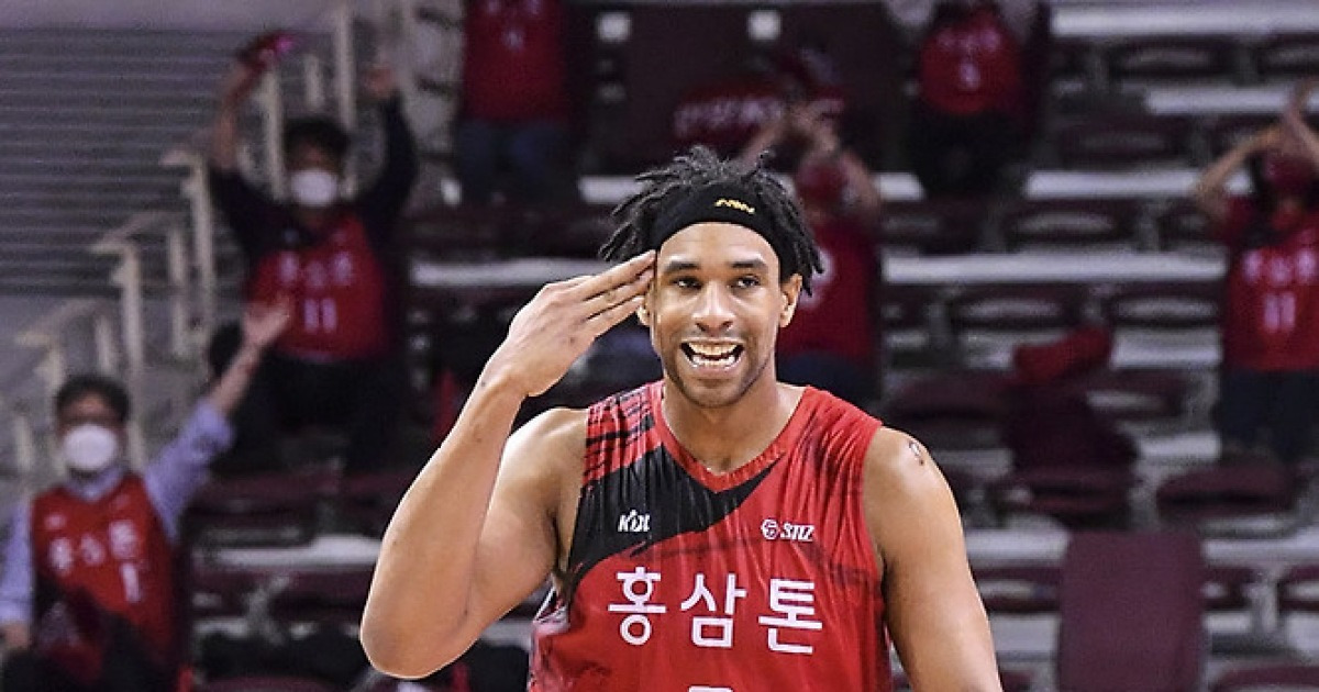 [KBL PO] KT의 강한 견제에도 끄떡 없었던 설린저 "내게는 통하지 않는다"