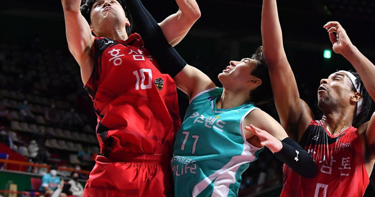 [KBL PO] KGC 문성곤, 3점슛 8개 실패를 만회한 9리바운드