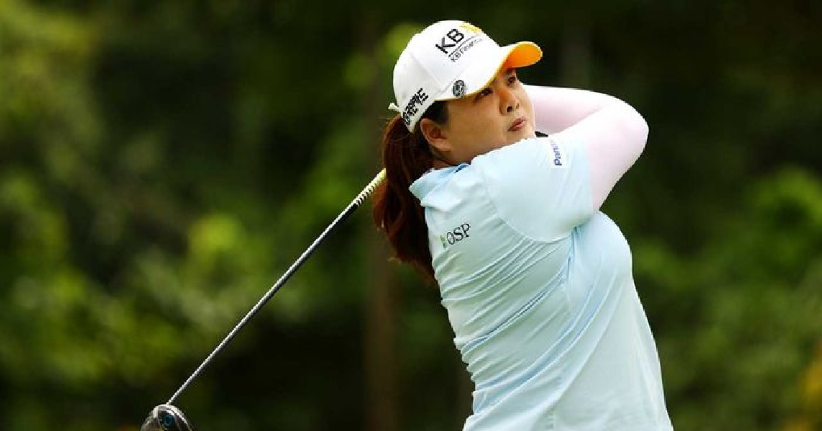 박인비, LPGA투어 HSBC 대회 3R 1타 차 공동2위