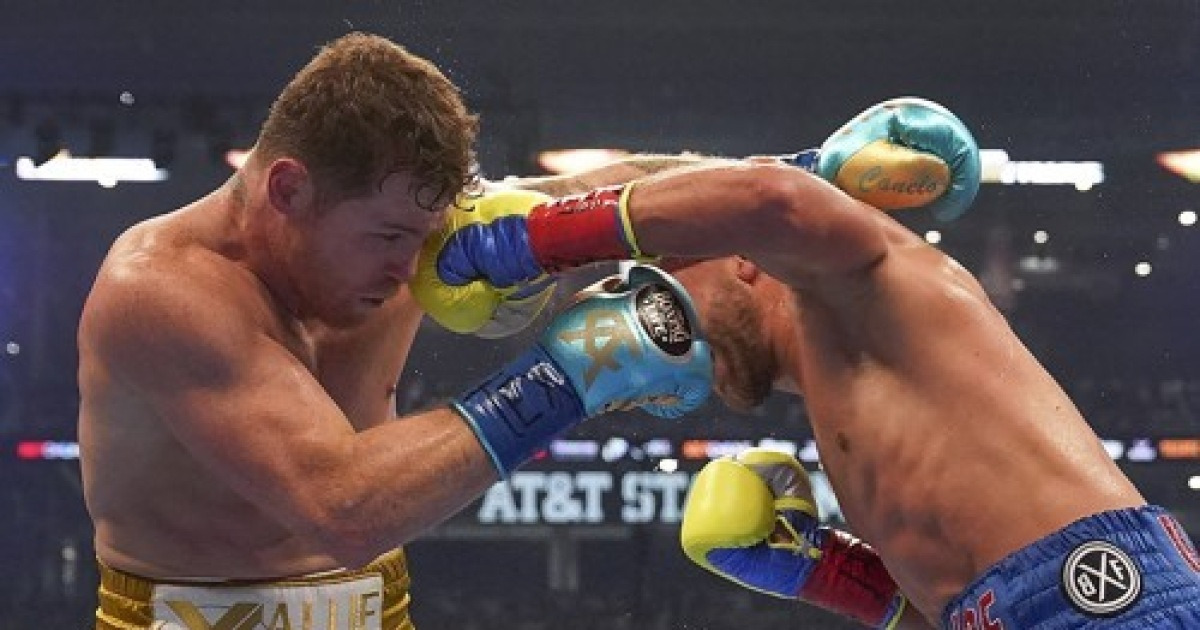 Alvarez Saunders Boxing