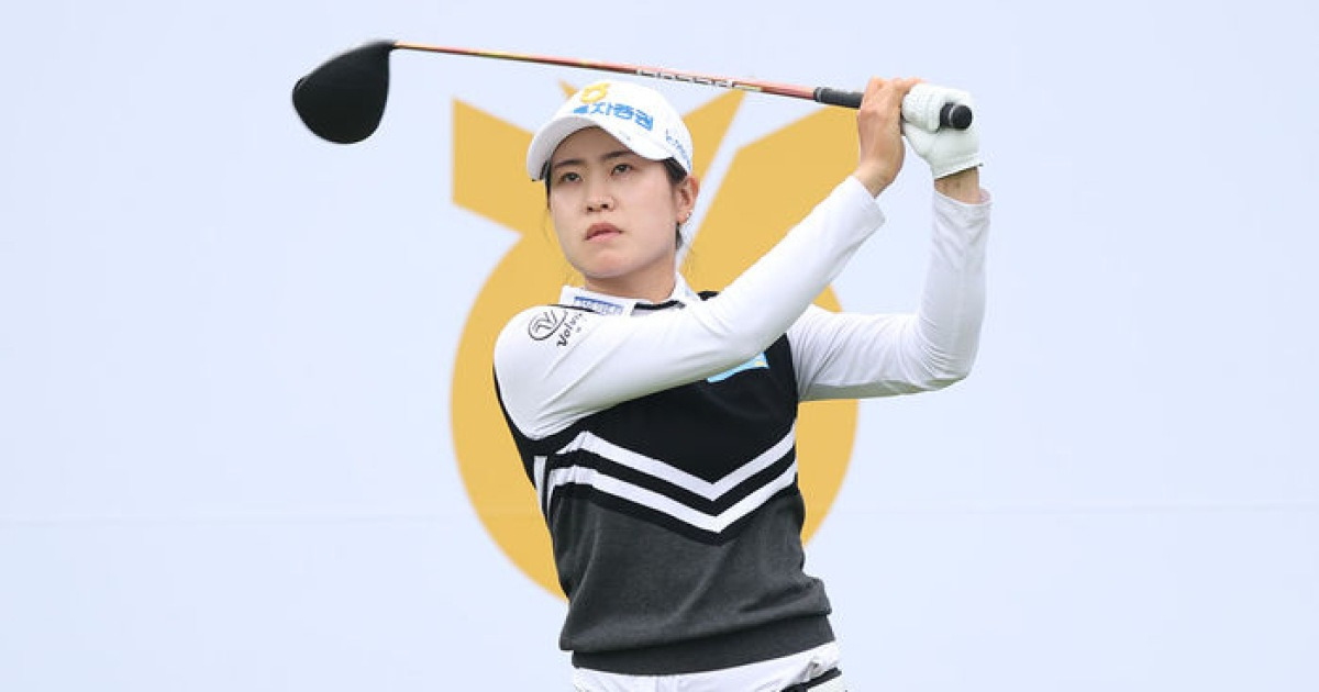 박민지, KLPGA 투어 NH투자증권 2R 1타 차 단독 선두