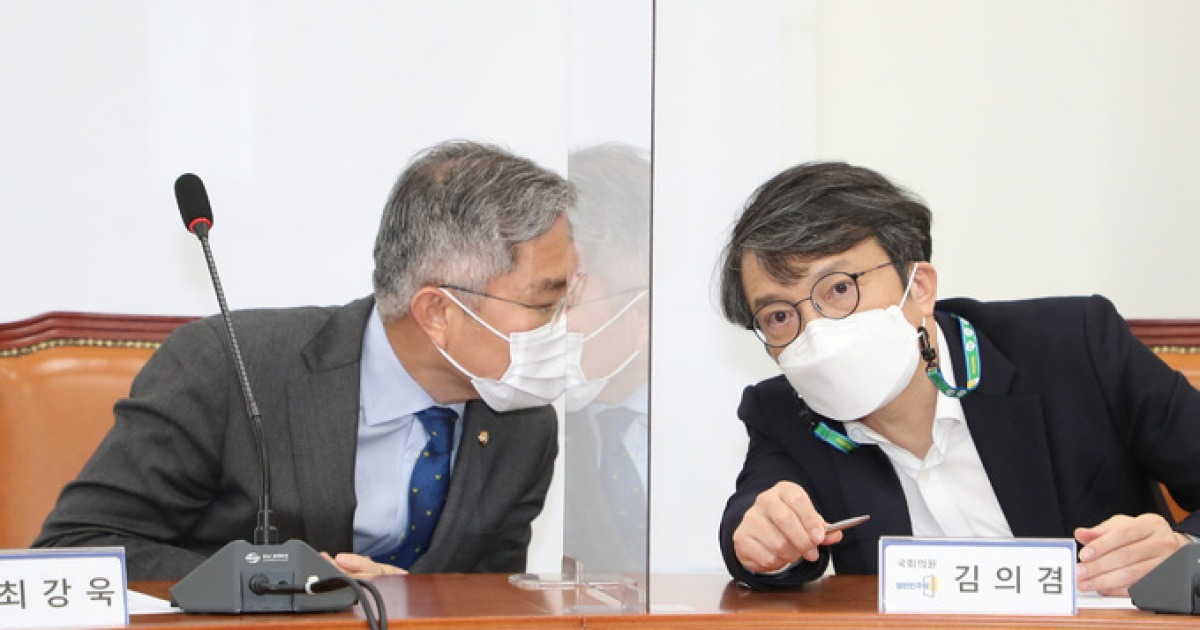 김의겸 5·18 언급한 윤석열 젊은 시절 전두환 장군 떠올라