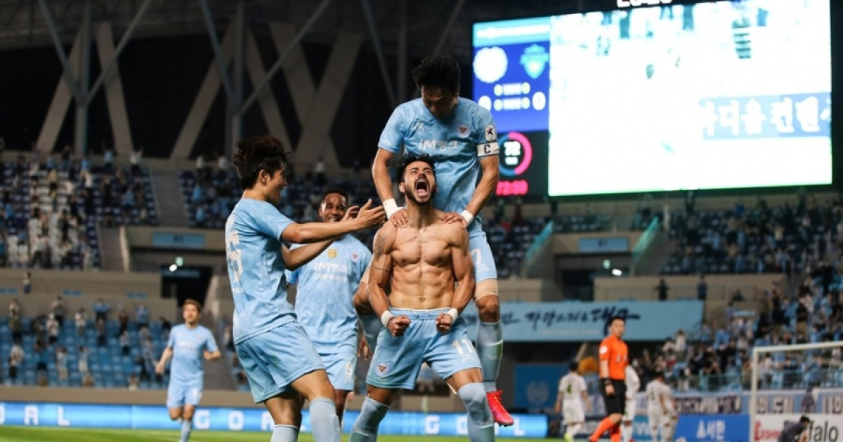 '전북 무너트린' 세징야, K리그1 18R MVP..K리그2는 박인혁