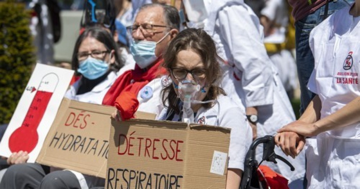SWITZERLAND WHO DOCTORS CLIMATE CHANGE PROTEST