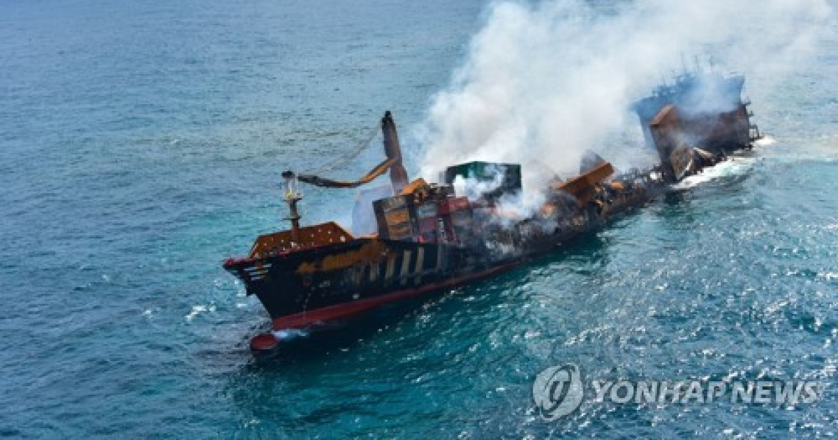 SRI LANKA TRANSPORT DISASTER SHIP FIRE