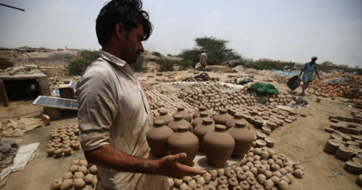 PAKISTAN POTTERY