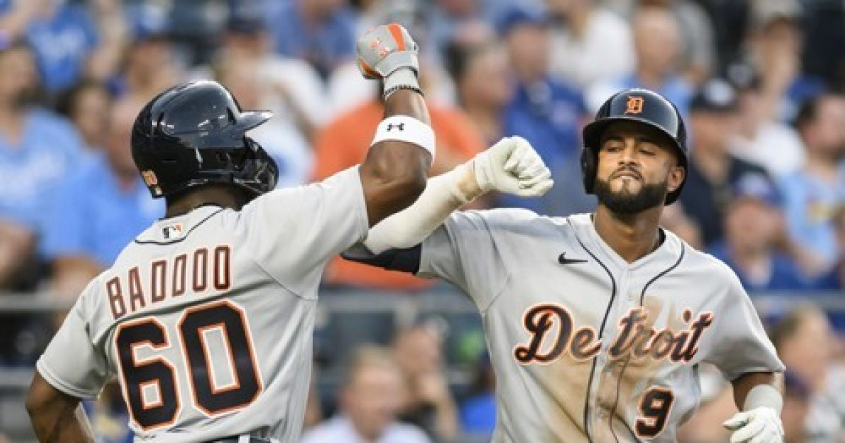 Tigers Royals Baseball