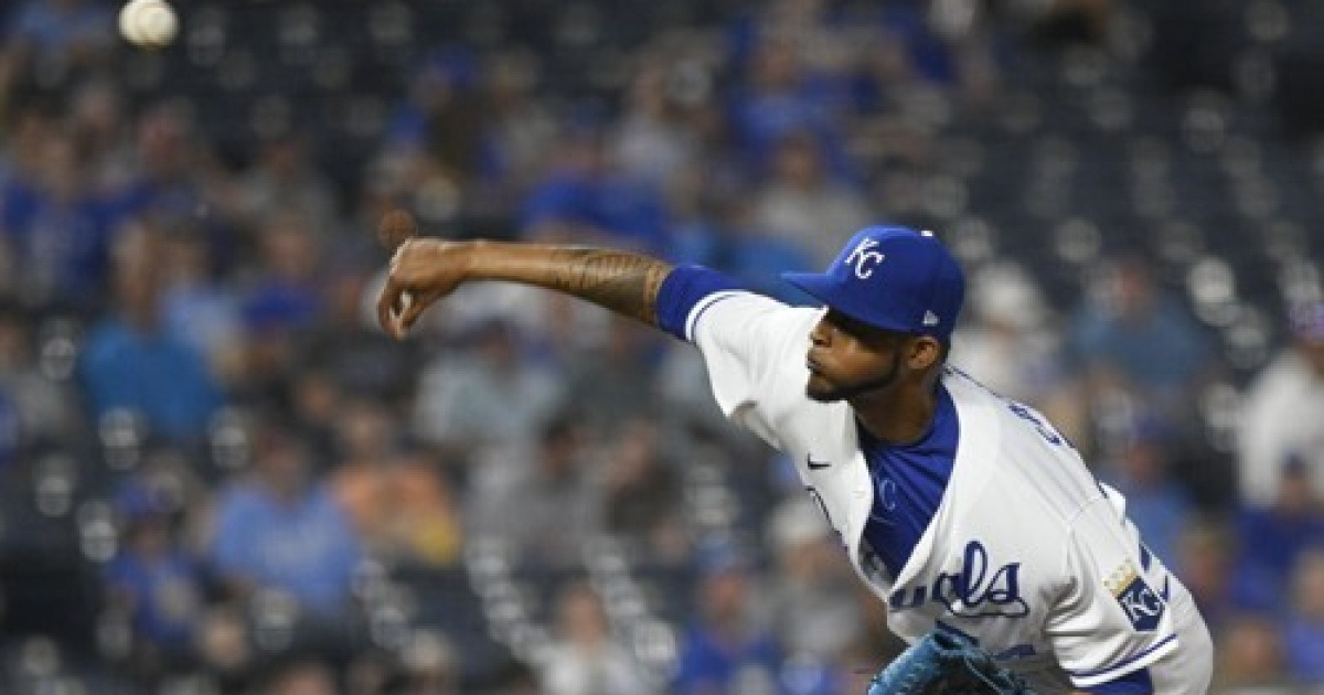 Tigers Royals Baseball