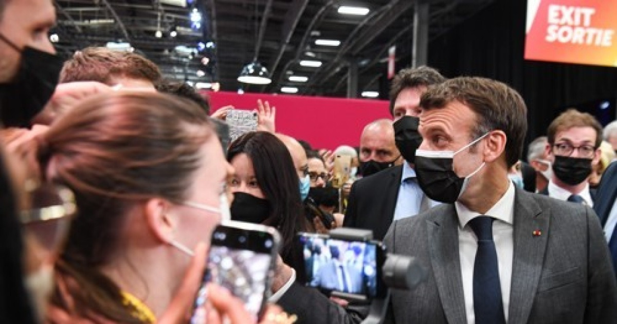 FRANCE MACRON TECH INNOVATION BUSINESS