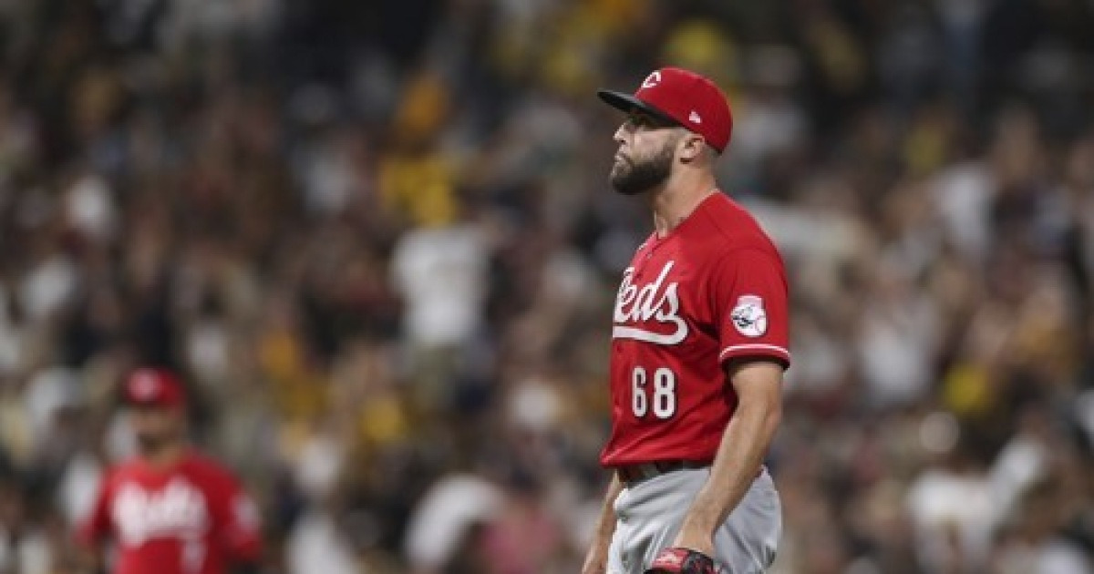 Reds Padres Baseball