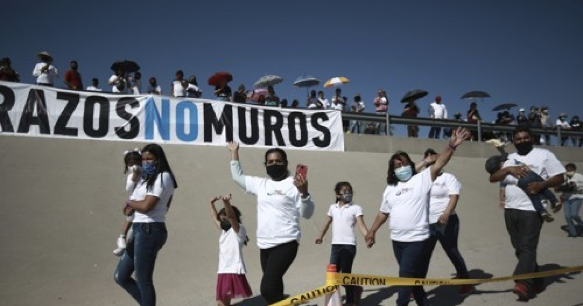 Mexico Border Reunion