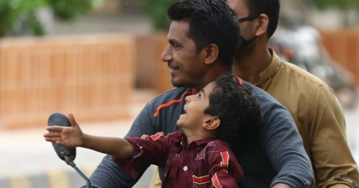 PAKISTAN FATHERS DAY