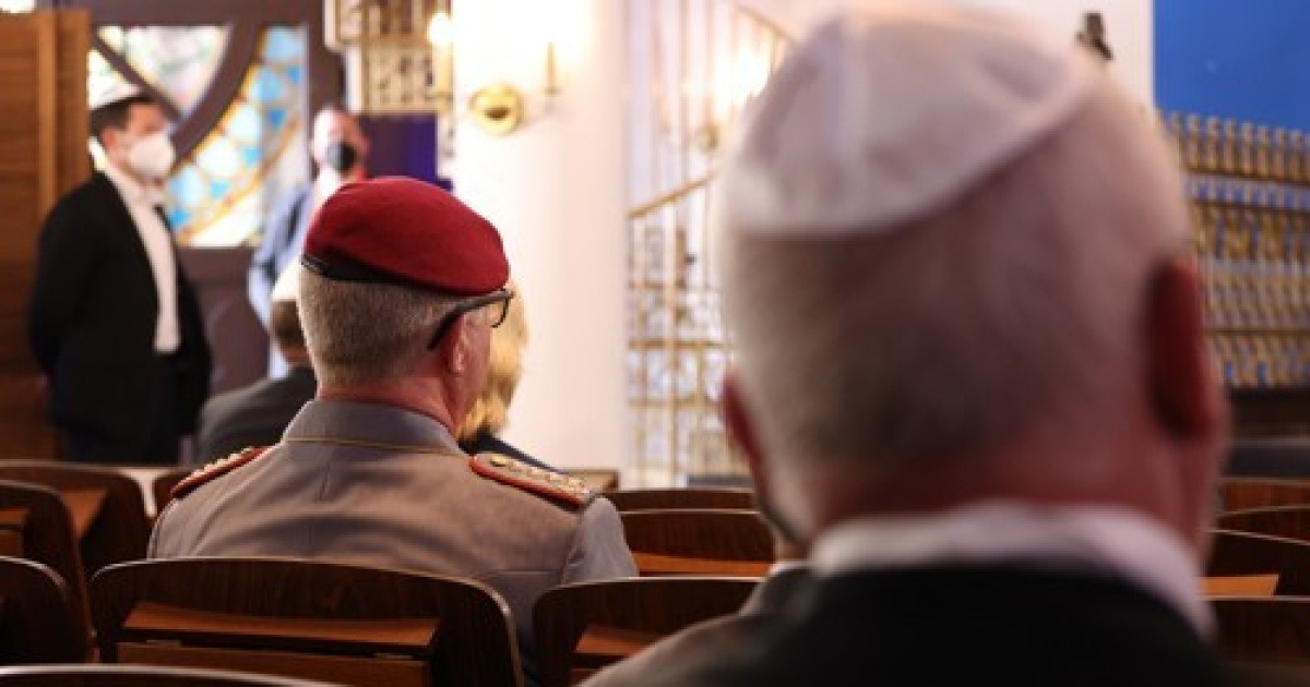 GERMANY DEFENCE RELIGIOUS ARMY RABBI