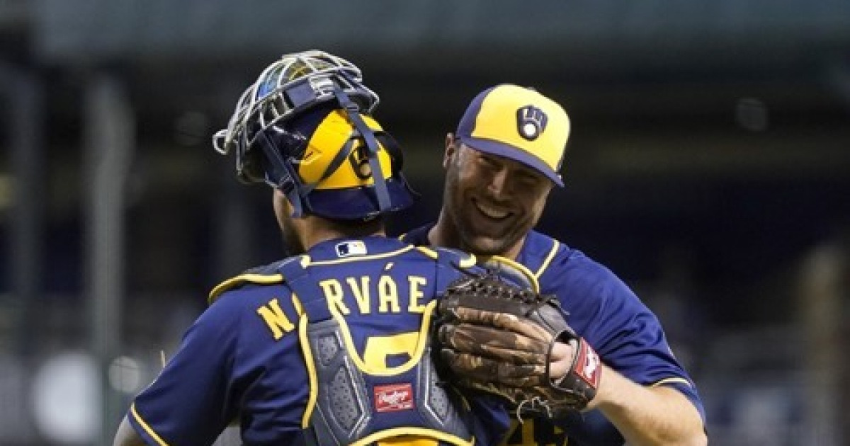 Brewers Diamondbacks Baseball