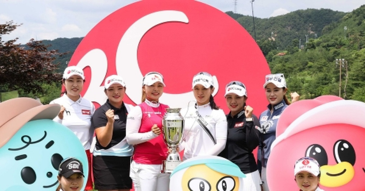 여자골프 스타들 "우승컵은 나의 것" [KLPGA BC카드·한경 레이디스컵]